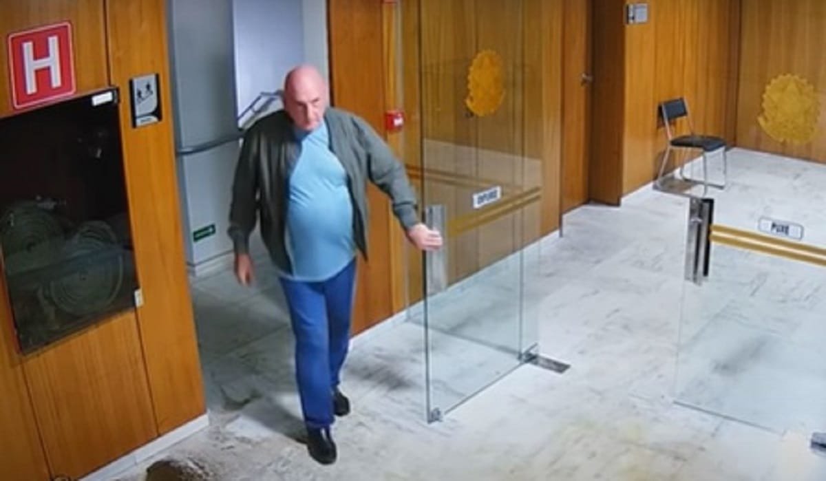 CNN divulga mais imagens do general G. Dias no 8 de janeiro